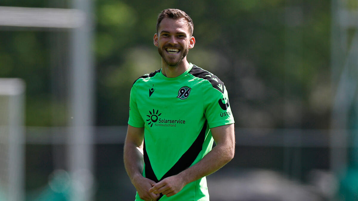 Hannover 96: "Tut uns gut, dass jeder gebraucht wird": Wie Boris Tomiak ...