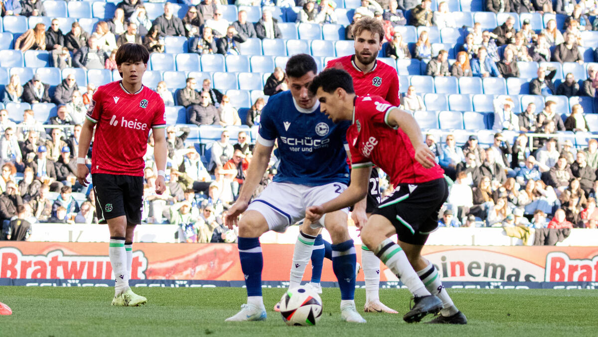 Hannover 96: Oudenne-Doppelpack wird spät egalisiert: U23 holt bei Arminia Bielefeld ein 2:2 ...