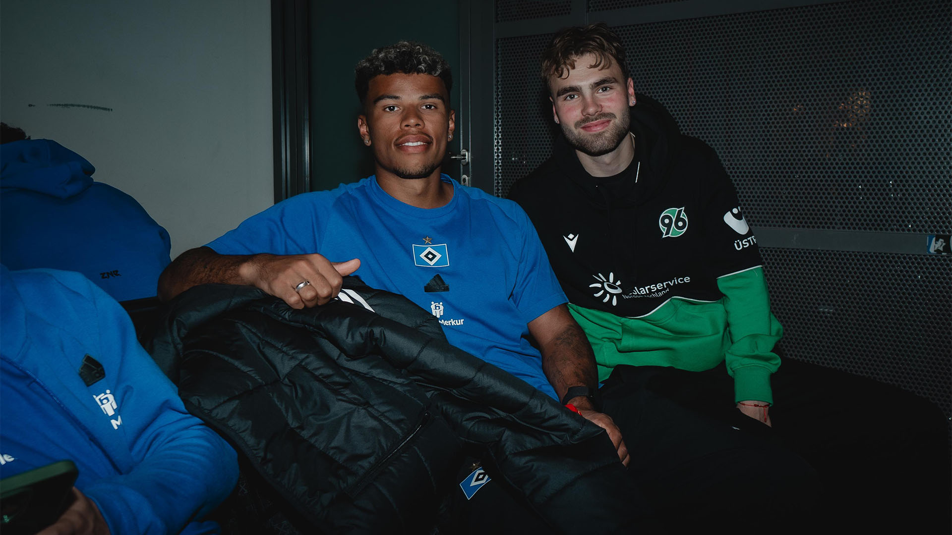 Hannover 96: HSV und HSV gemeinsam im Flieger: Hannover 96 ist ins ...