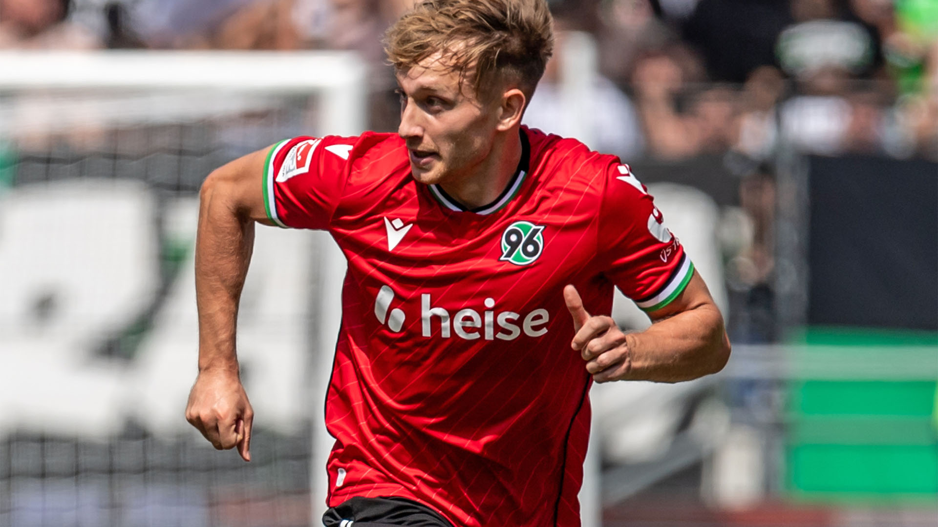 Hannover 96: "Macht jeden Spieler besser": Jannik Dehm über den ...