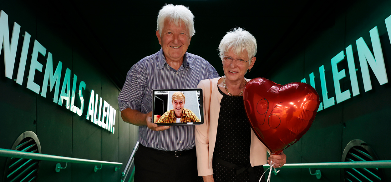 Hannover 96: Überraschung für die Ewalds: Goldene Hochzeit mit Timo Hübers