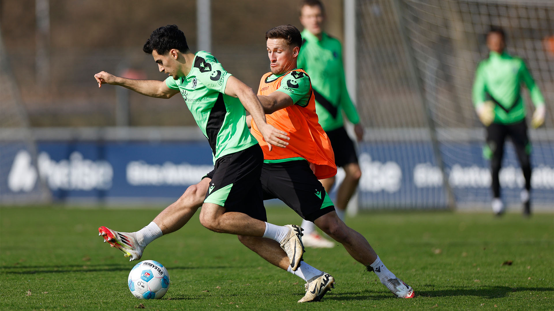 Hannover 96: Der Sieg zum Greifen nahe: 96 spielt 0:0 beim formstarken 1. FC Kaiserslautern