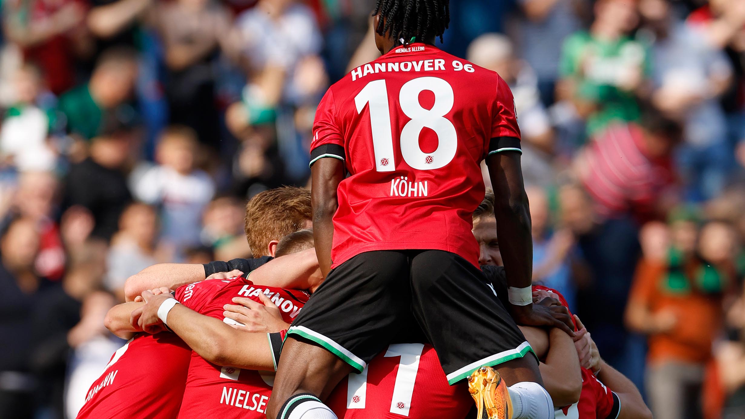 Hannover 96: 2:0 gegen Wiesbaden: Nielsen und Köhn führen 96 zum ...