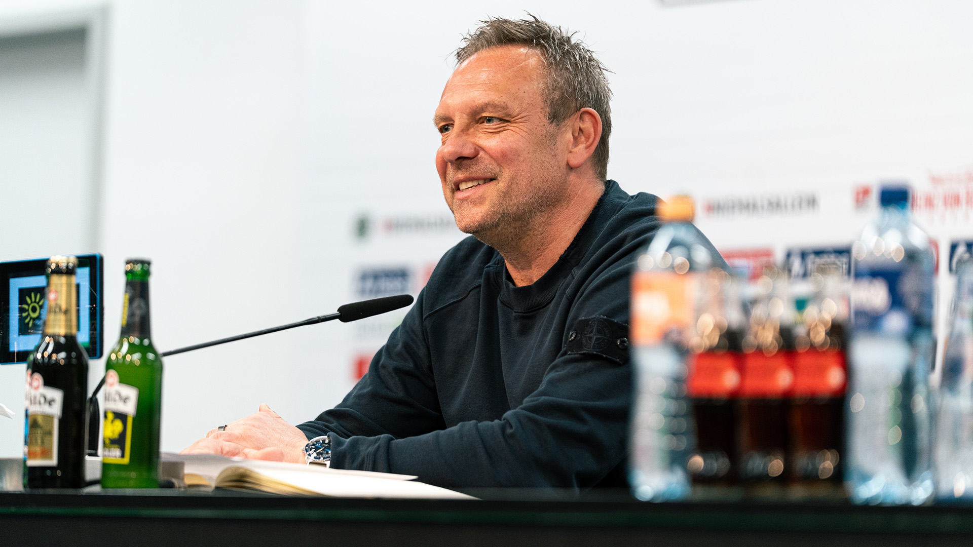 Hannover 96: XXL-Test im 96TV-Livestream: 96 spielt im Trainingslager ...